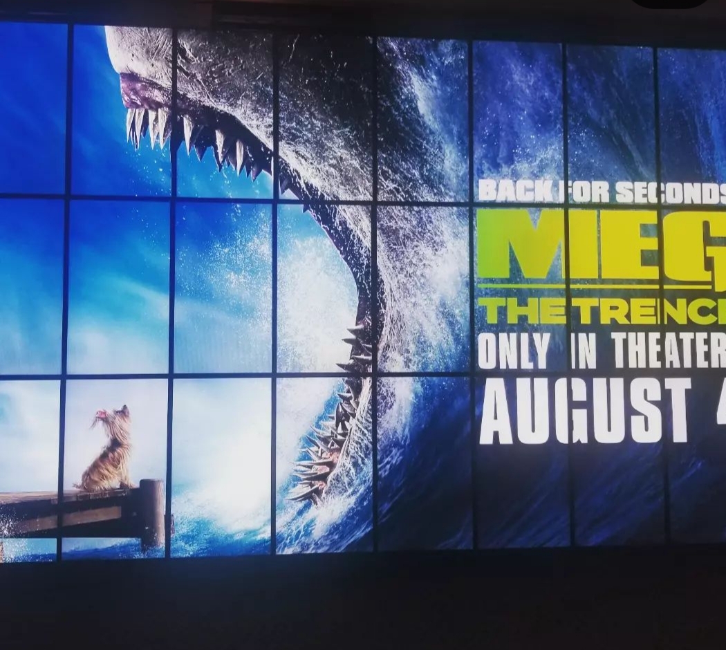 REVIEW: “THE MEG 2: THE TRENCH (2023) Warner Bros. | Peggy at the Movies